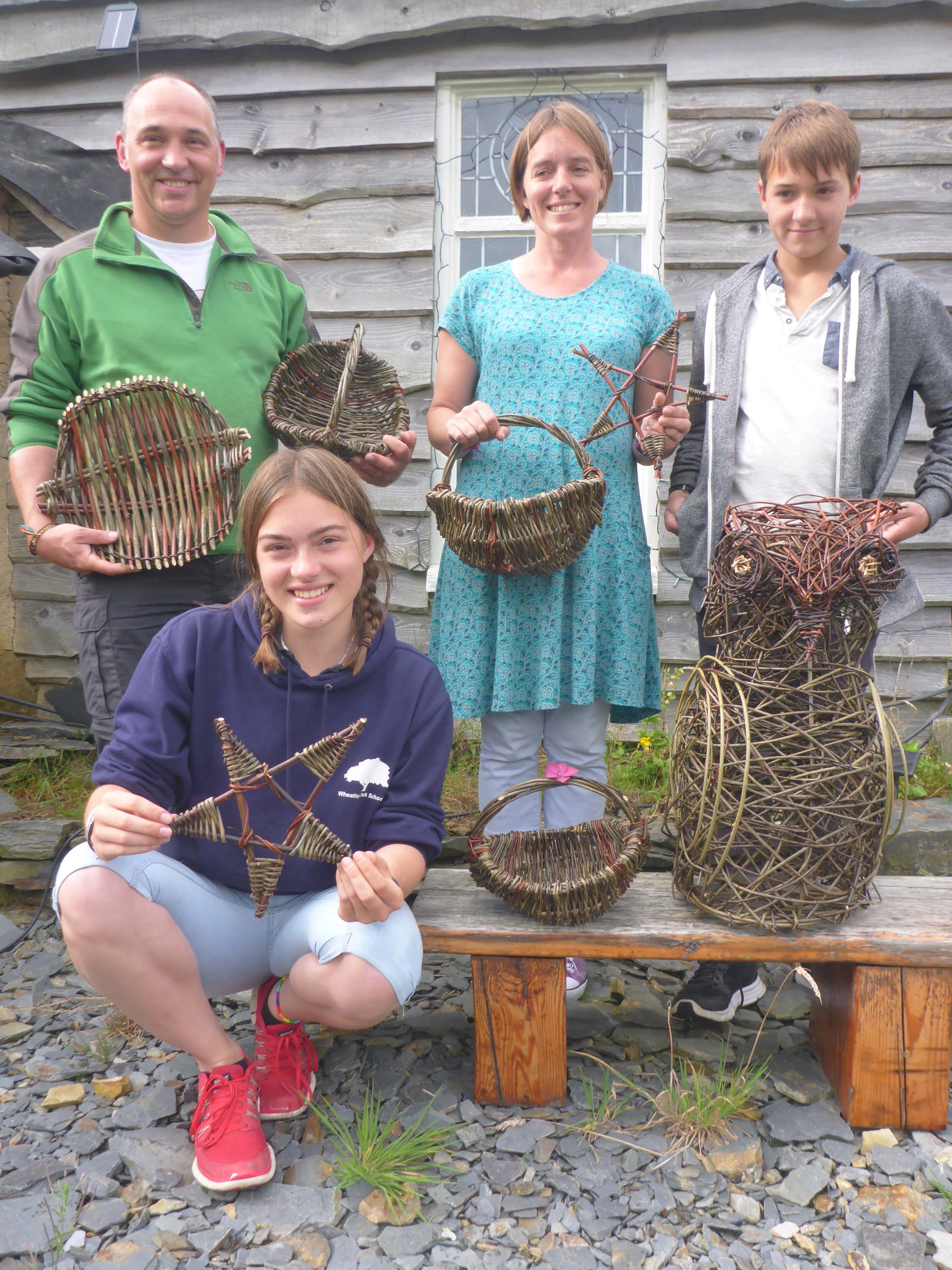 familyweaving – Cassandra Lishman